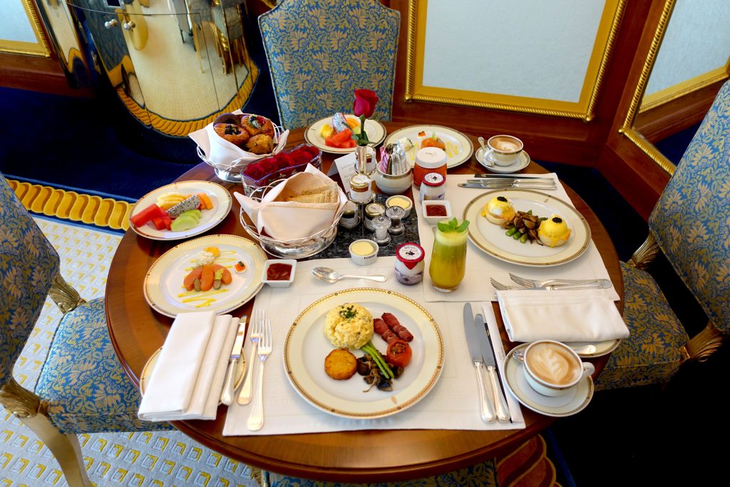 Superb Dining Experiences @ Burj Al Arab Hotel in Dubai